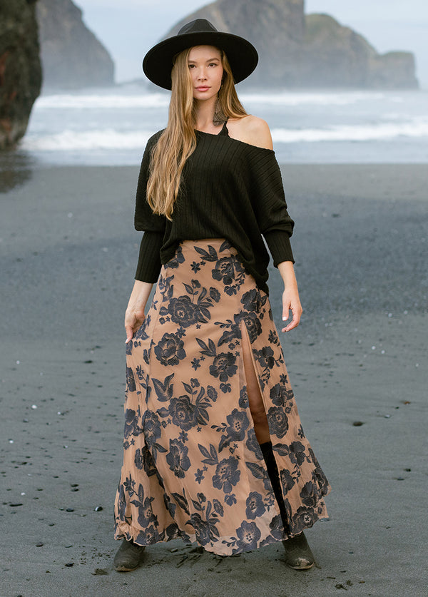 Allurah Skirt in Charcoal - Joyfolie