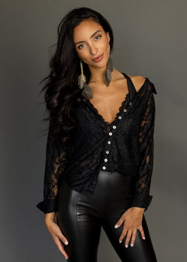 Caeley Top in Black - Joyfolie
