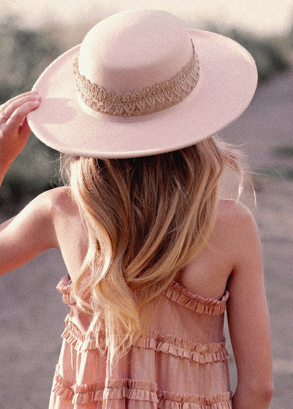 Hallie Hat in Shell - Joyfolie