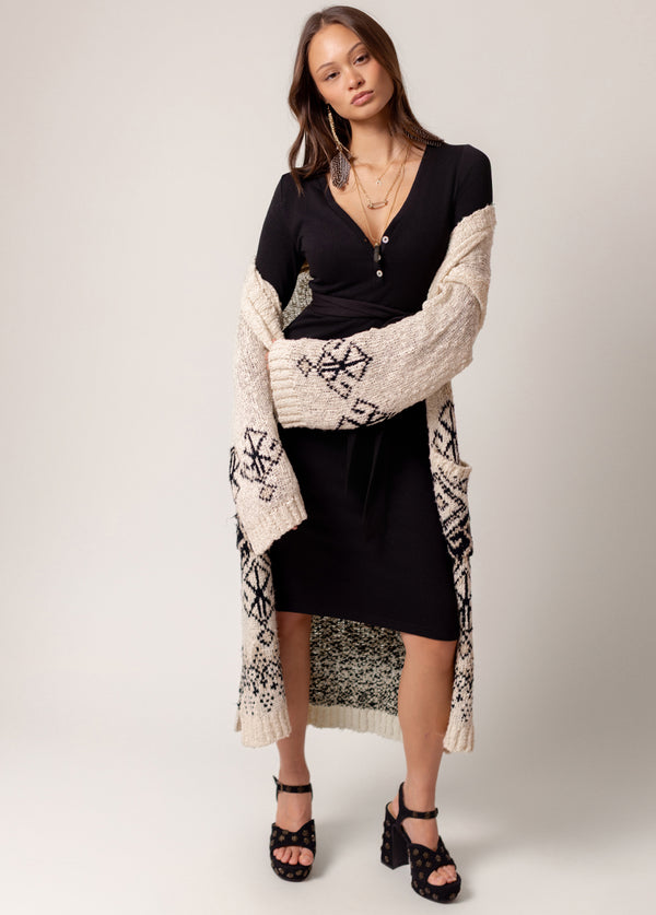 Nirra Dress in Black - Joyfolie