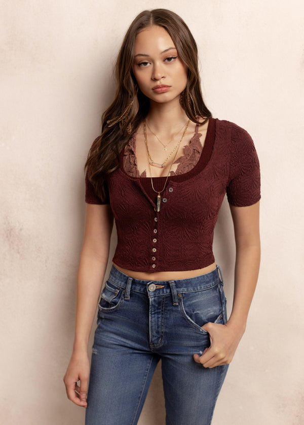 Orra Henley Top in Burgundy - Joyfolie